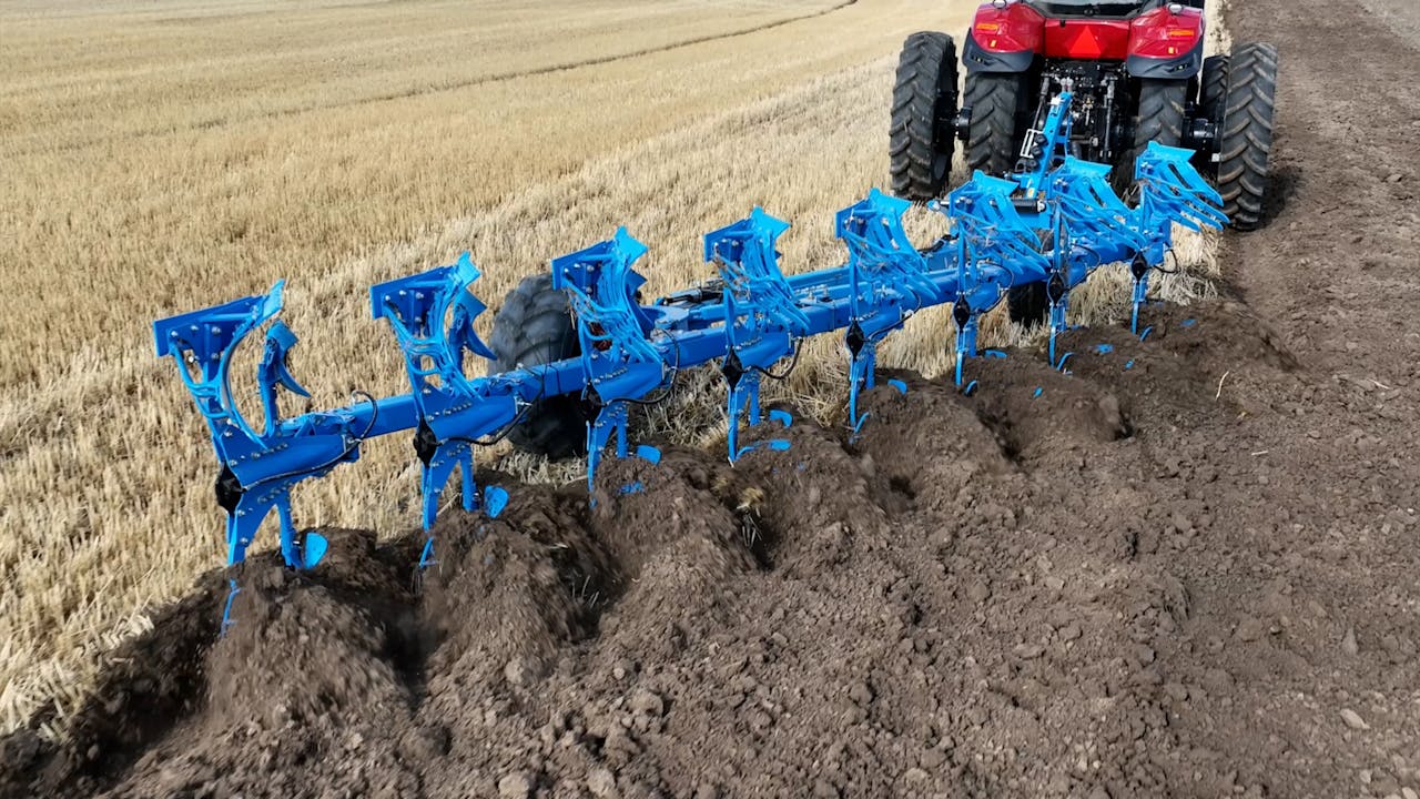 We’ll Show You the Diamant 16 Plow for On-Land or In-Furrow Plowing ...