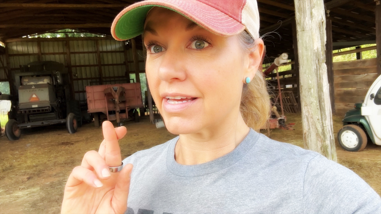 Meredith Bernard - This Farm Wife - AcresTV