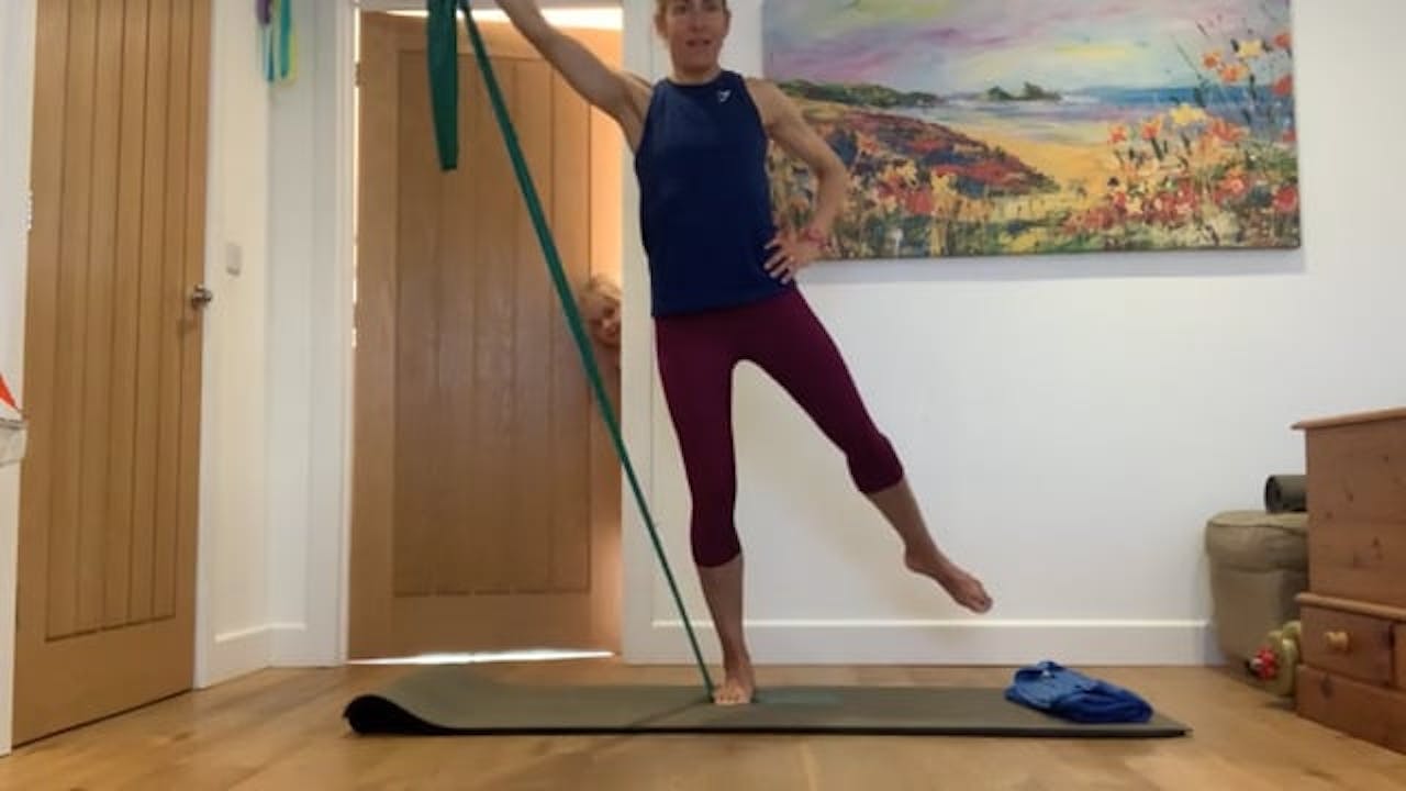 17.06.2024. Intermediate 45 minute class - with the kids! Using a long ...