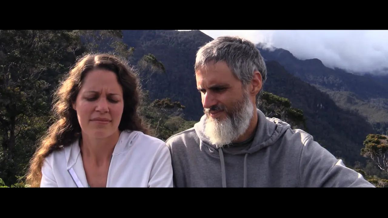 Extra: Meet Mike and Libby Wild - Season 1: Jungle Kids with the Wild ...