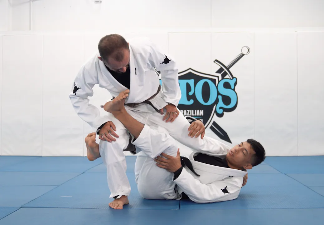 Leg Entanglement From Reverse DLR | Part 1 - Rolando Samson - Atos BJJ ...