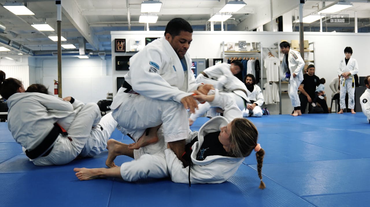 Amanda Bruse's First Sparring as a Black Belt: versus Andre Galvao ...