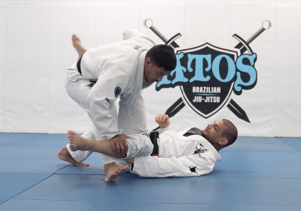 Long Step Pass When Opponent Has a Grip On Your Pants | Part 1 ...