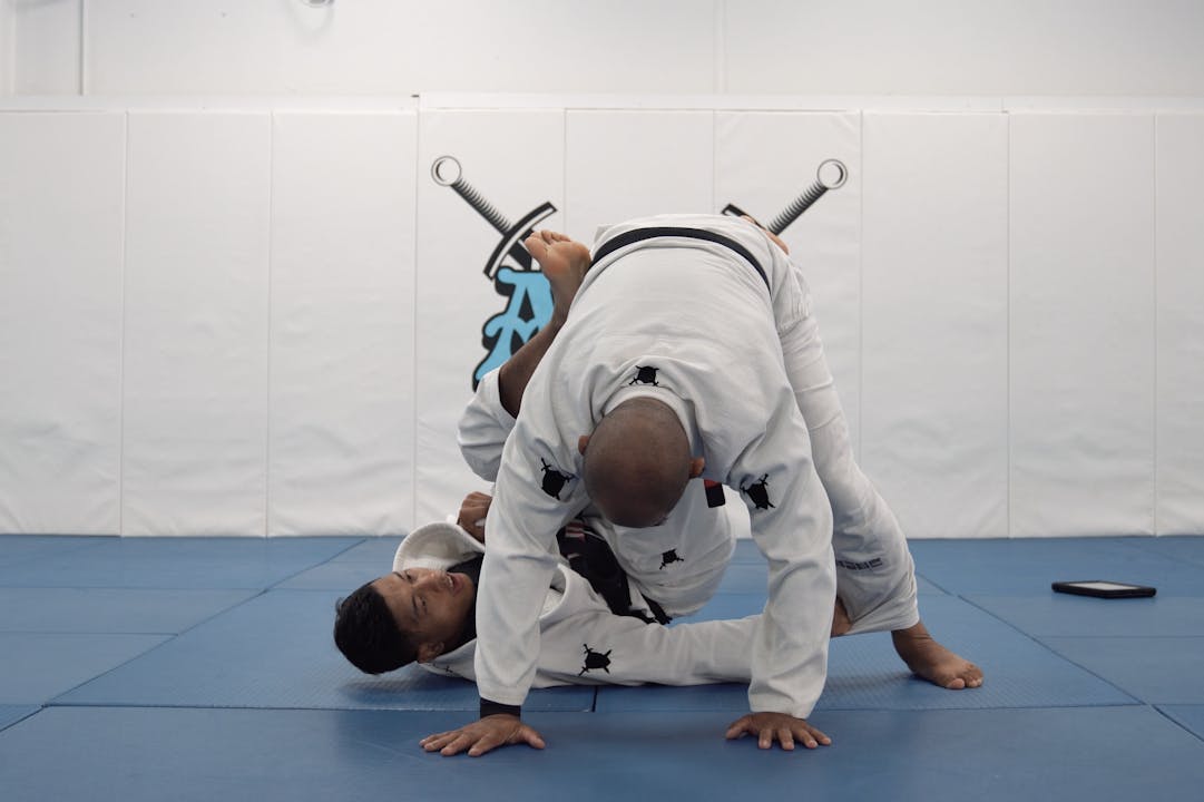 Single Leg X Review Emphasizing Off-Balance | Part 2 - Rolando Samson ...