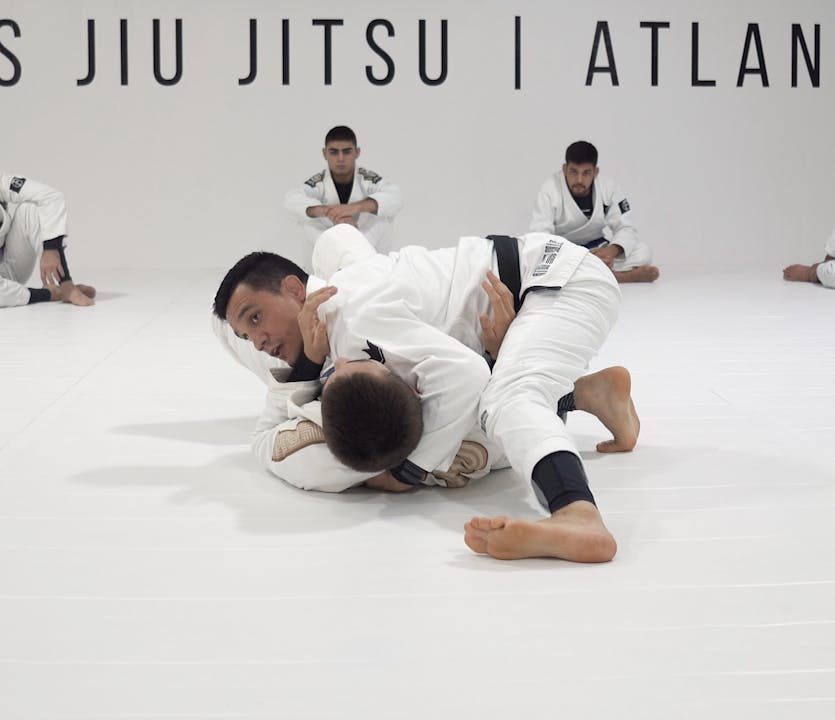 Progressing Through Top Half Guard Using Knee Cut & Long Step Passing ...