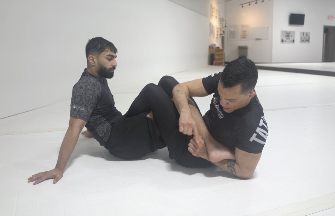Outside Heel Hook From Standard Ashi Position - Bruno Frazatto - Atos ...