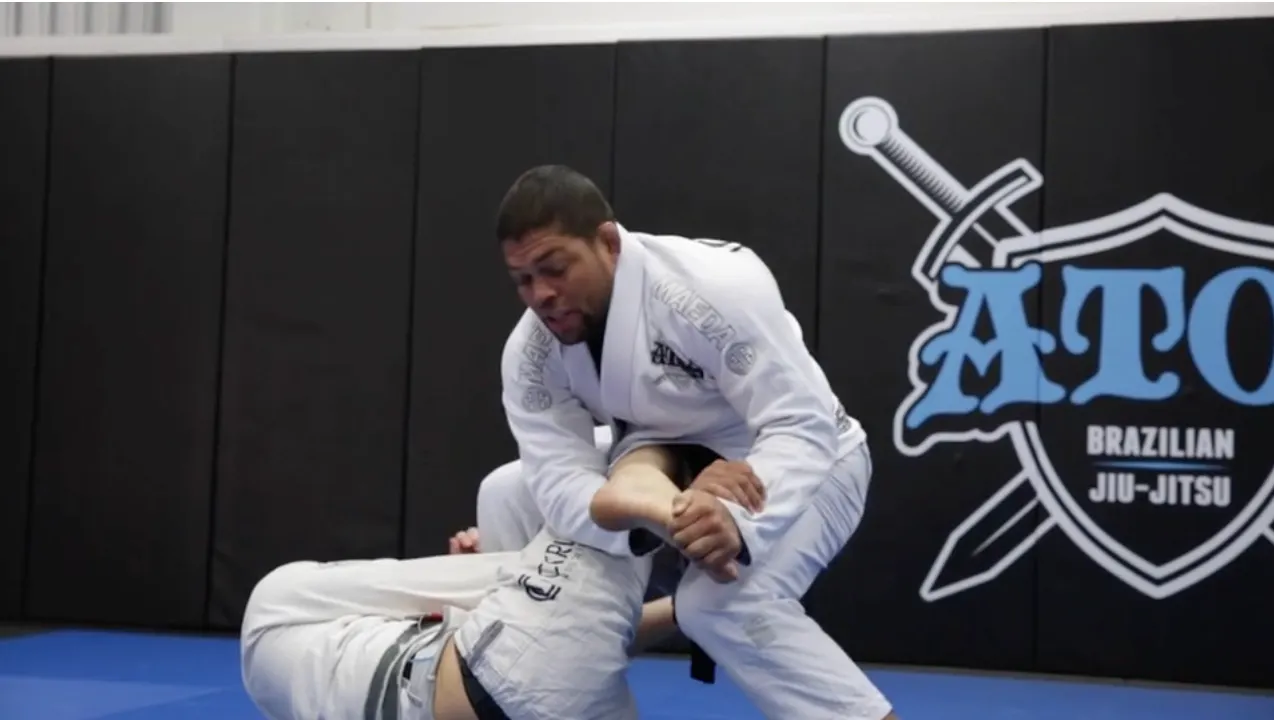 Side Smash Pressure Pass Against Pesky Worm Guard - Advanced Jiu-Jitsu ...