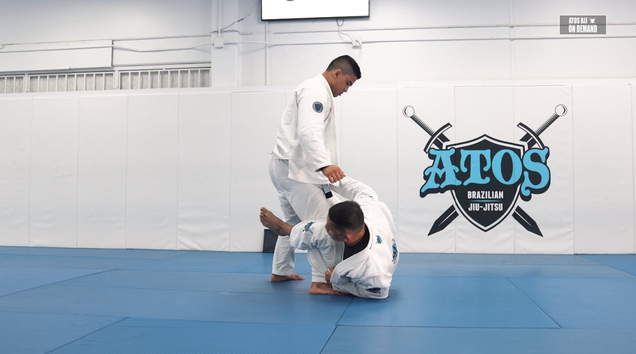 Break Your Opponent's Posture When He Is Tall: Leg Drag Passing from ...