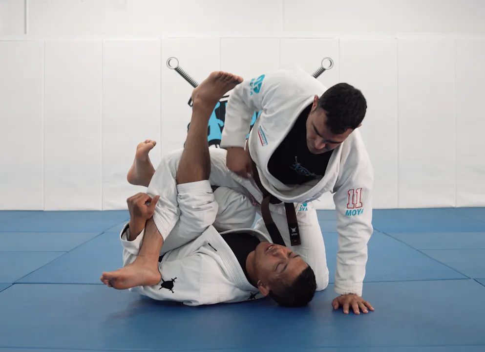 Waiter Guard Set Up From One Leg X - Rolando Samson - Atos BJJ OnDemand