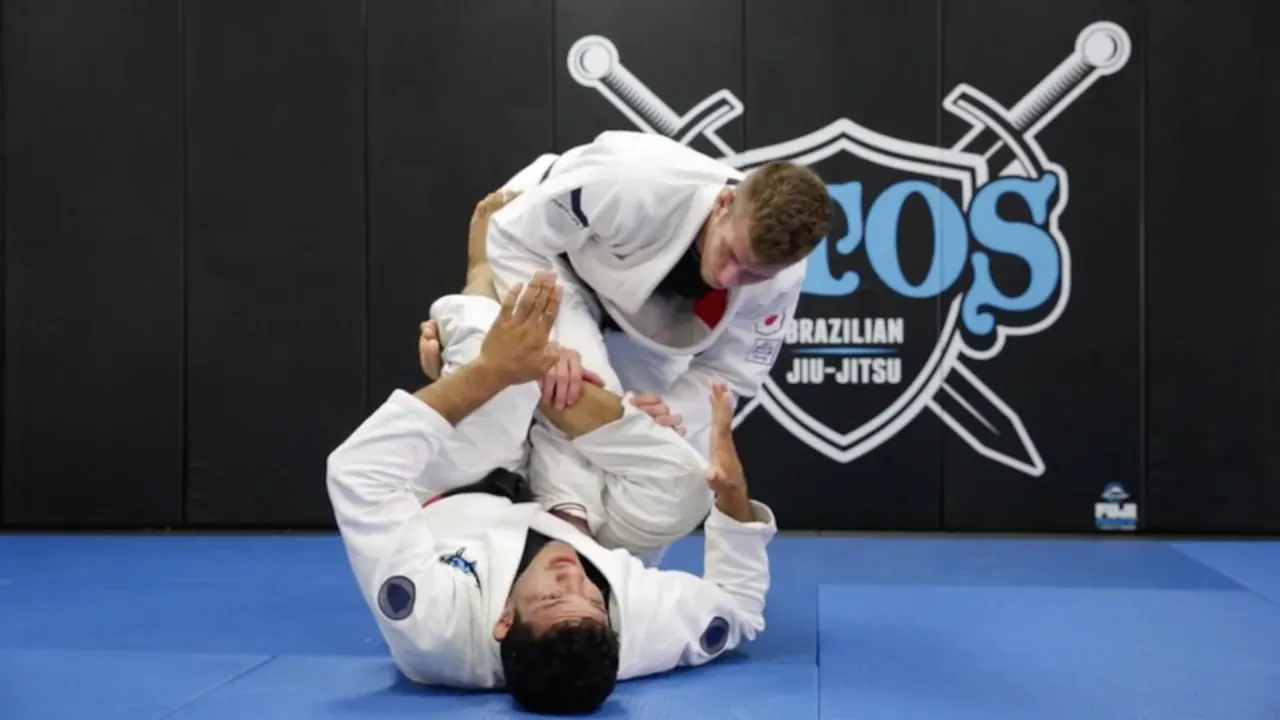 Tricky Knee Bar and Toe Hold Submissions from 50/50 Guard - Lucas ...