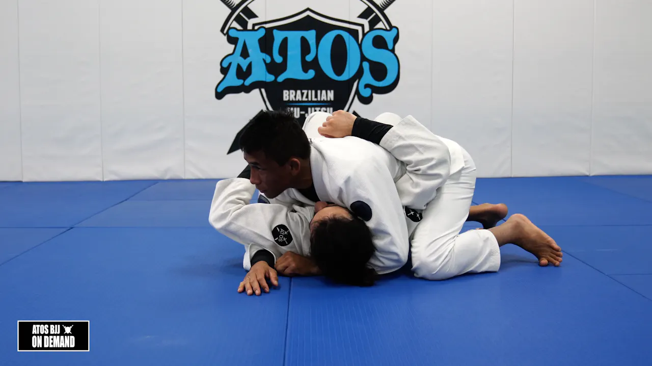 Cross Collar Choke from Mount | Kids Class - Lucas Pinheiro - Atos BJJ ...