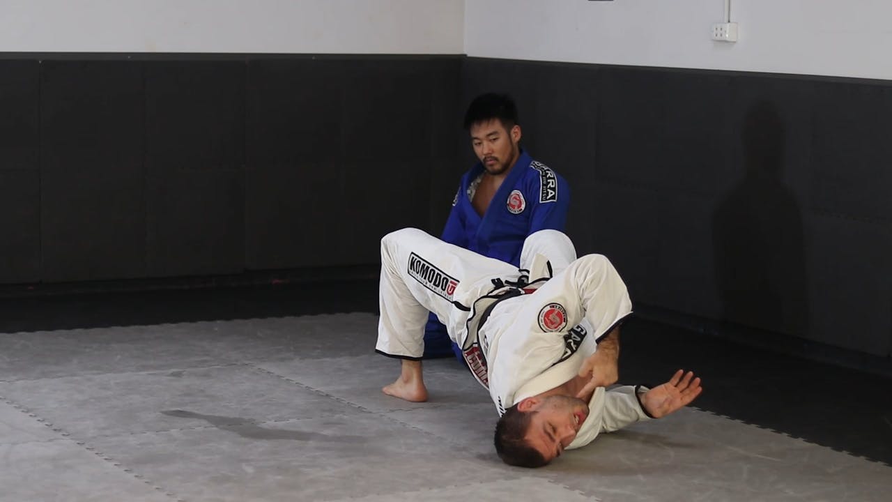 ESCAPING THE BOTTOM PIN - KEZEGATAME - DOUBLE BRIDGE REVERSAL - POSITIONAL ESCAPE - BJJ101