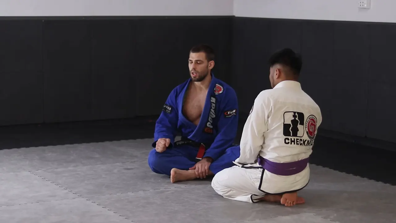 UNDERSTANDING BJJ - TRIANGLE (CLOSED GUARD) - BJJ101