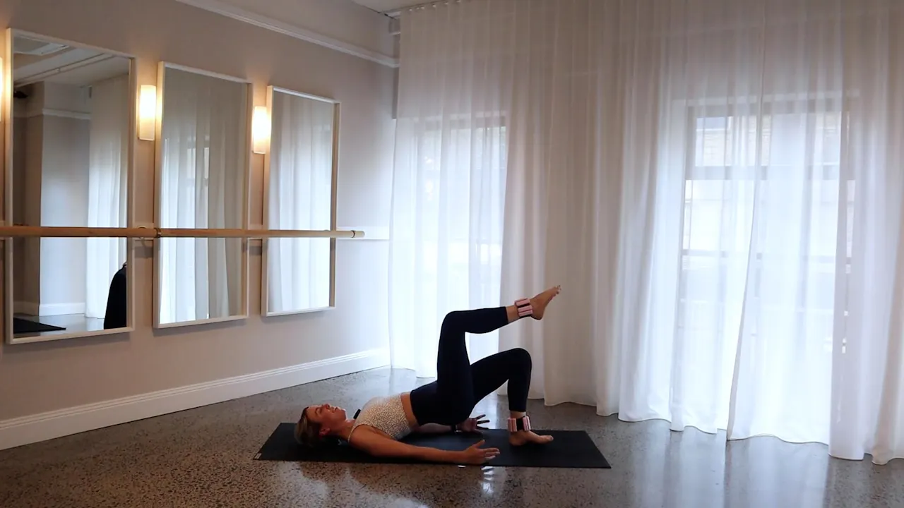 18 Minutes World Pilates Day Flow - BONDI RISE ON DEMAND