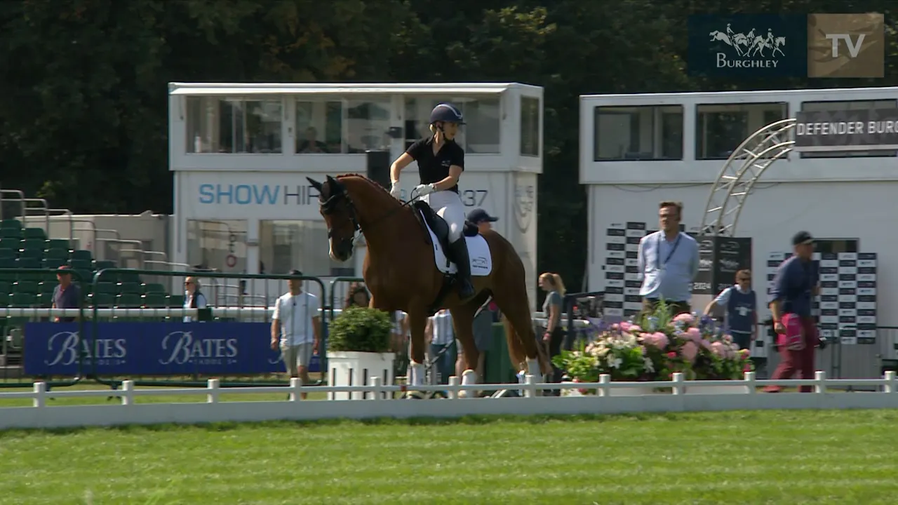 Masterclass: Carl Hester - Grand Prix Dressage vs. Eventing Dressage ...