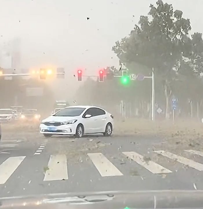 It's too windy in China! - Watch CGTN Now