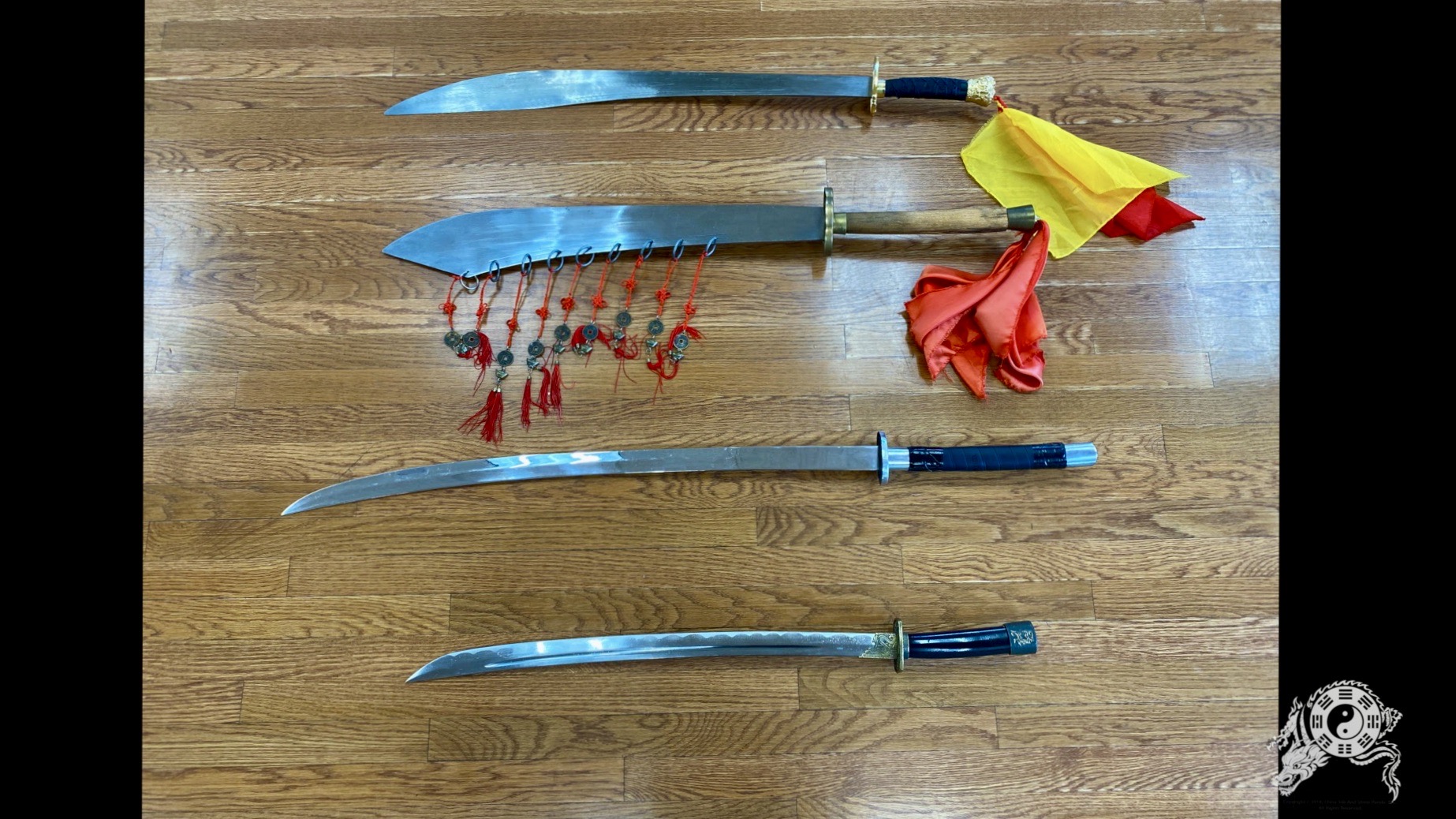 Traditional Weapon Skills Of Tai Chi Chuan - China Silk And Stone Hands