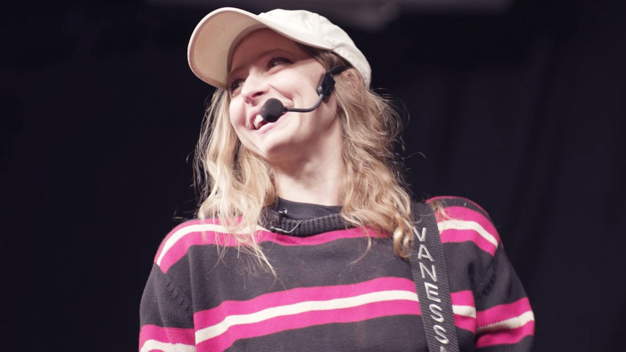 Get Your Act Together with Courtney Pauroso - Courtney Pauroso: Vanessa ...