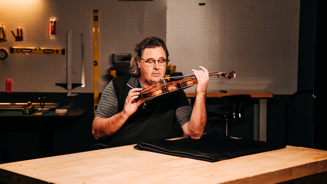 Vince Gill Donates Roy Acuff's Fiddle to the Museum's Collection ...