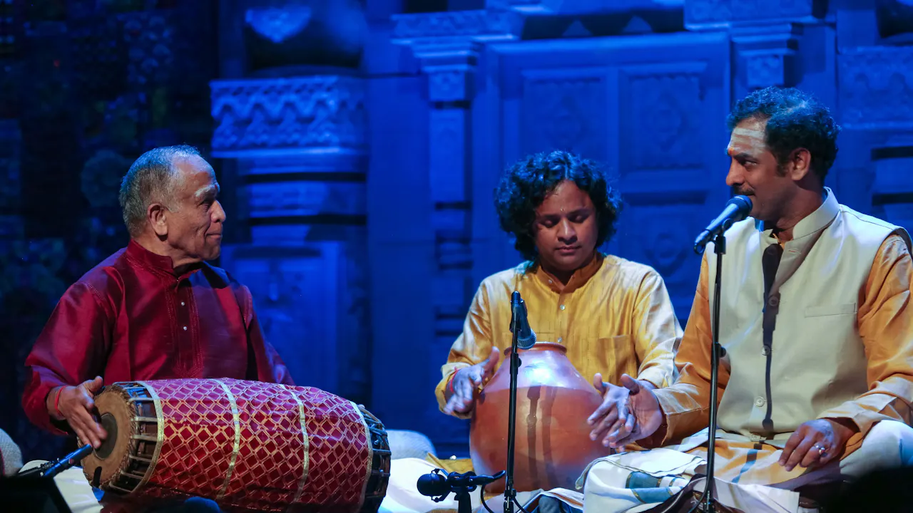 Dr. Trichy Sankaran, Giridhar Udupa, & Lalgudi siblings | Intense Tani ...