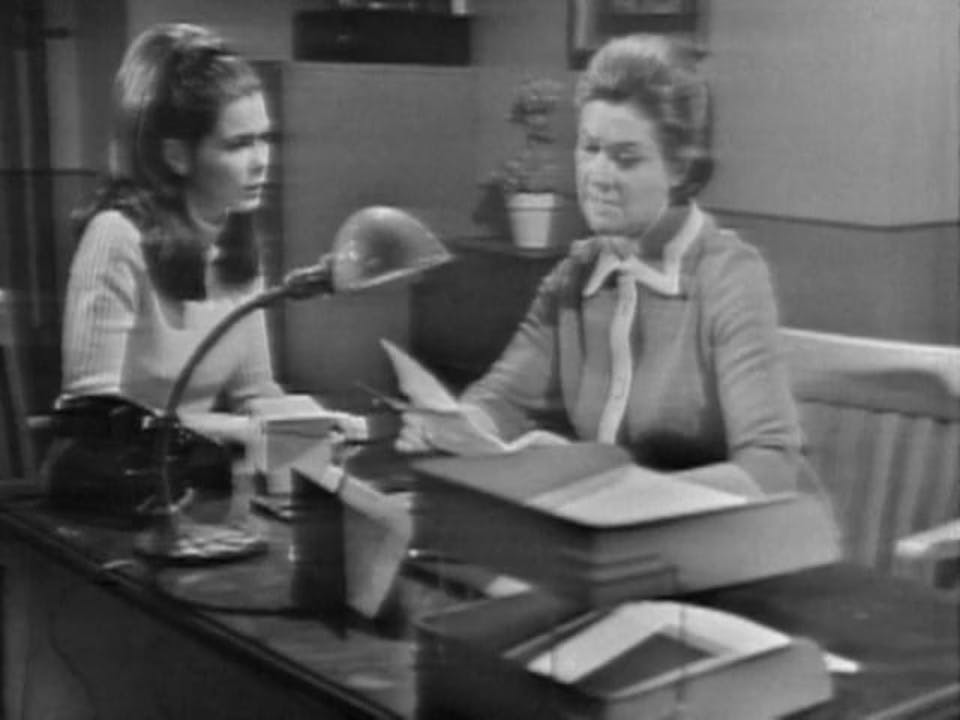 Episode 1 - Dark Shadows: The Beginning - Collection 1