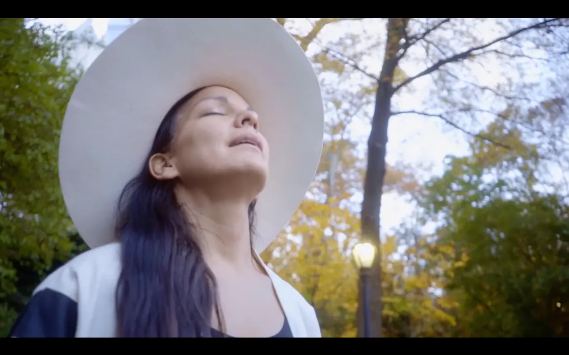 14 Min Forest Bathing with Radha | Be Here Now | Serotonin - Nature ...