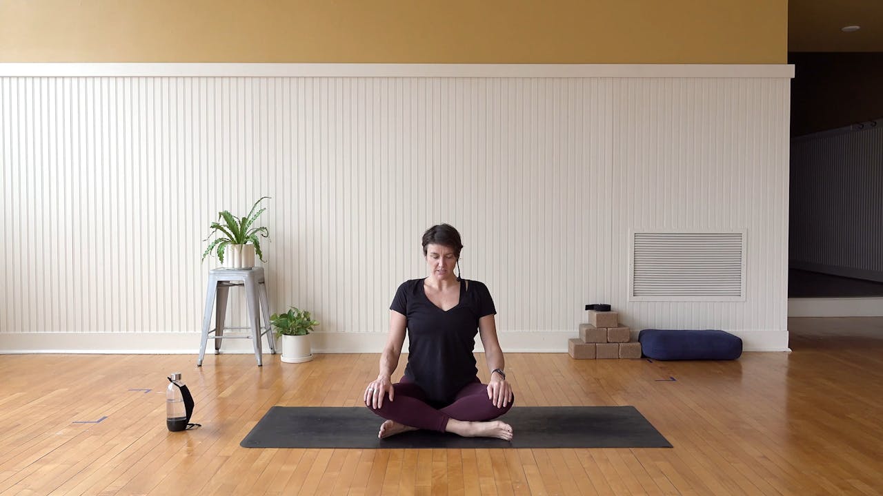 Slow Flow: Moving Meditation • Marina Traub • 45 min - Down Under On Demand