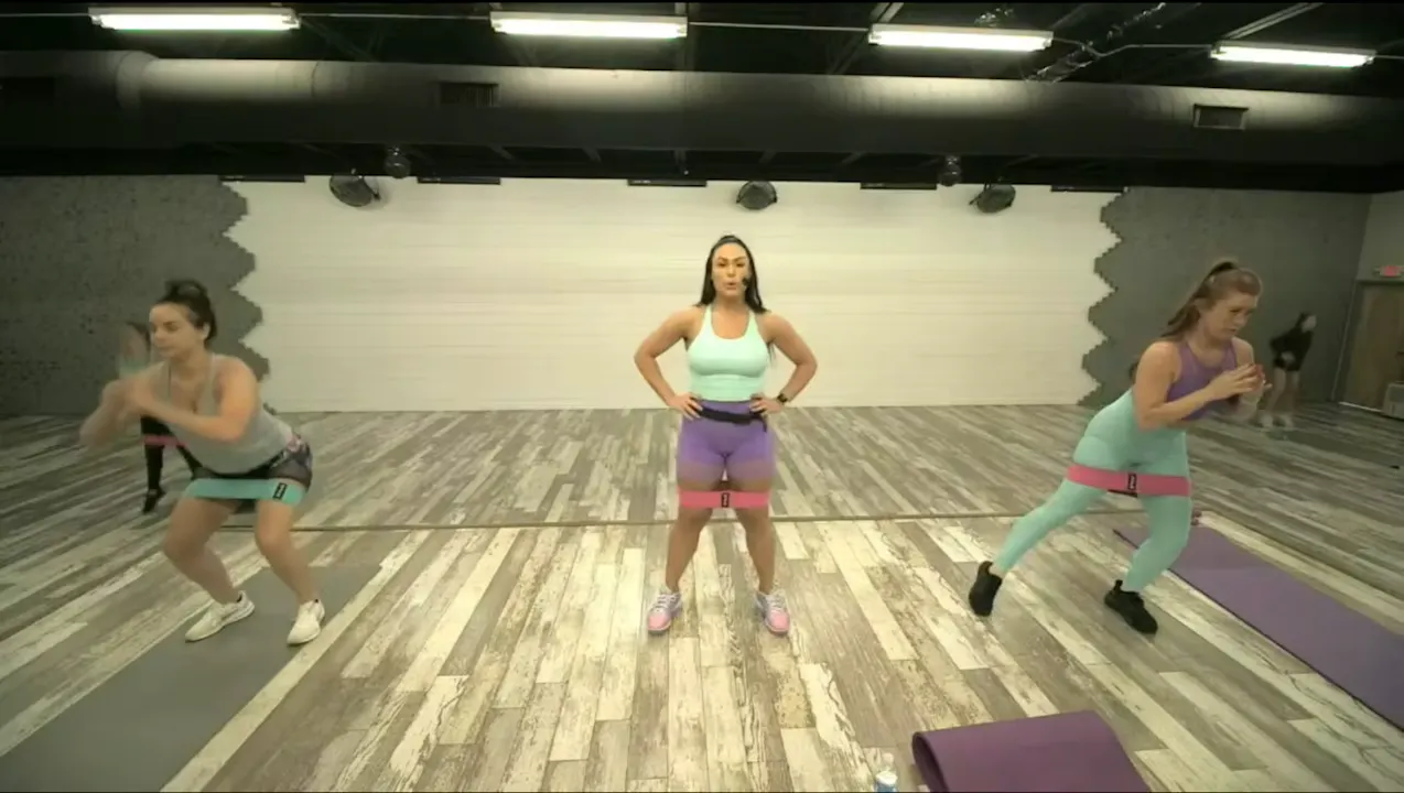 Legs, Glutes, & Core 04-27-21 HIIT2FIT w/Jessica - Dance Fitness with ...