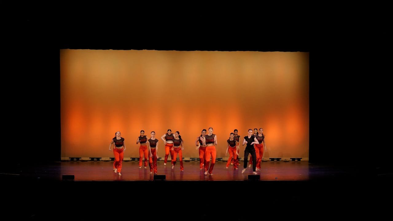 208 - Hot Topic - Dance Studio M