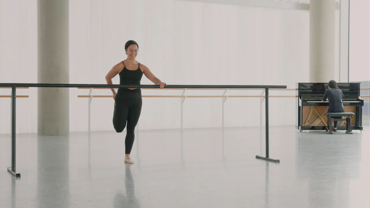 Warm-up with Vanessa Abreu - Absolute Beginner Ballet with Vanessa Abreu - English National ...