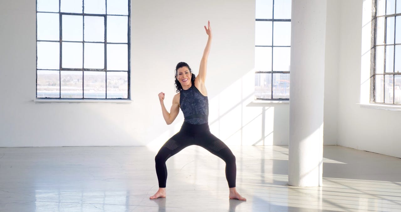 10-Minute Pre-Cycling Activation with Meg Feeney - Cycling - Essentrics TV