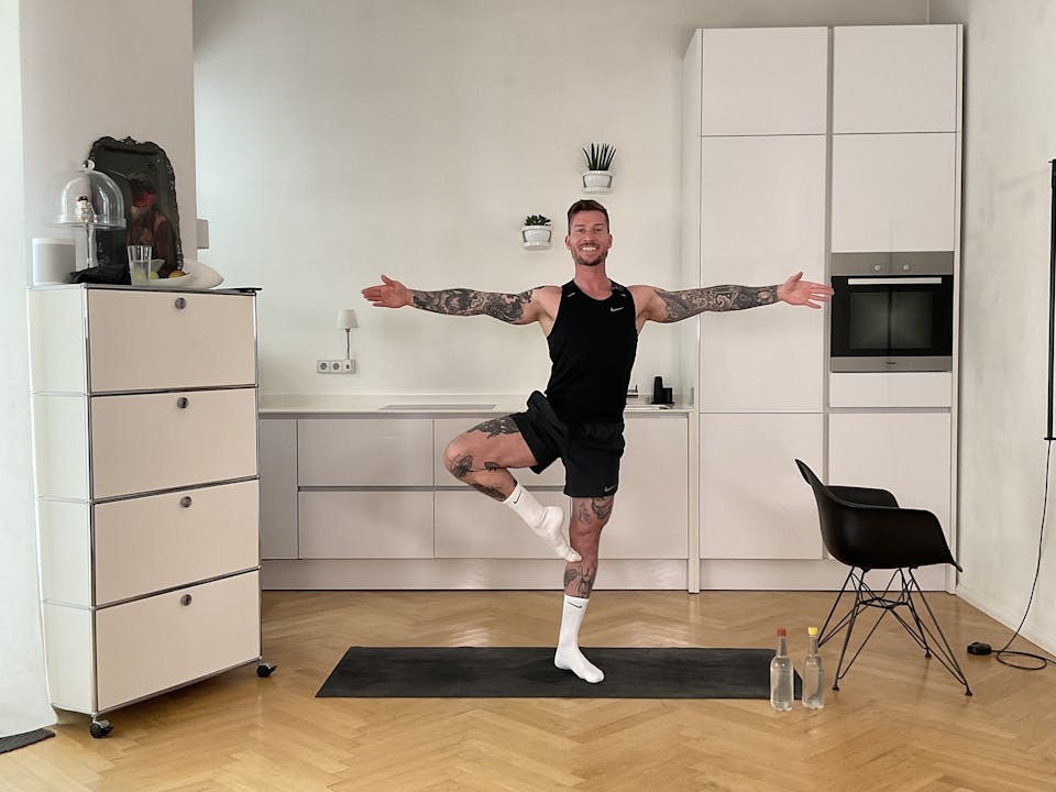 What Is a Retire-Passe - Technique & Tips - FEEL THE BARRE