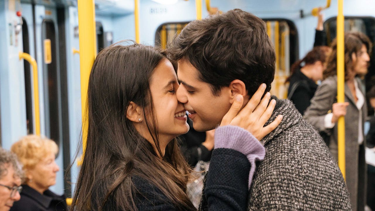 Swan Company: Strength in the Storm - Season 2 - MHz Choice