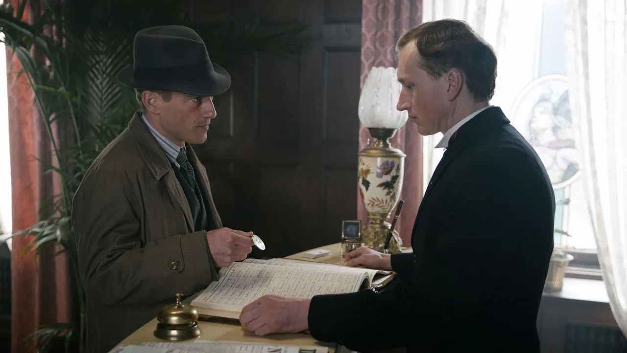 Babylon Berlin (Dubbed): Episode 05 - Season 3 - MHz Choice