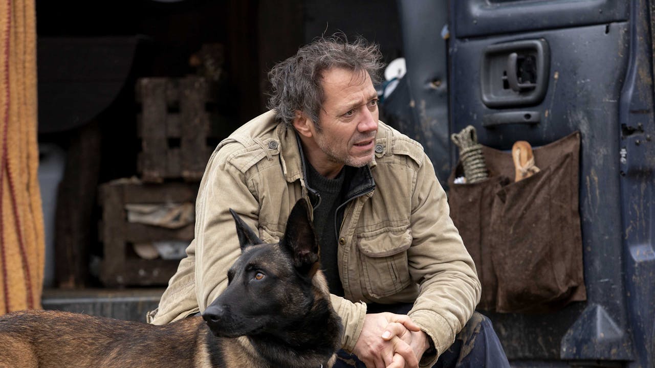 The Traveller: The Windswept House - Season 1 - MHz Choice