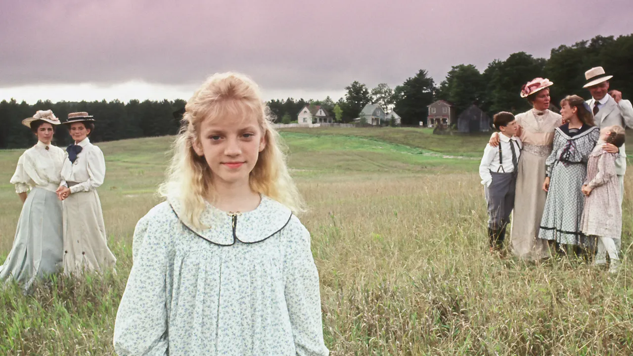 Road To Avonlea A Behind The Scenes Look Avonlea Behind The Scenes