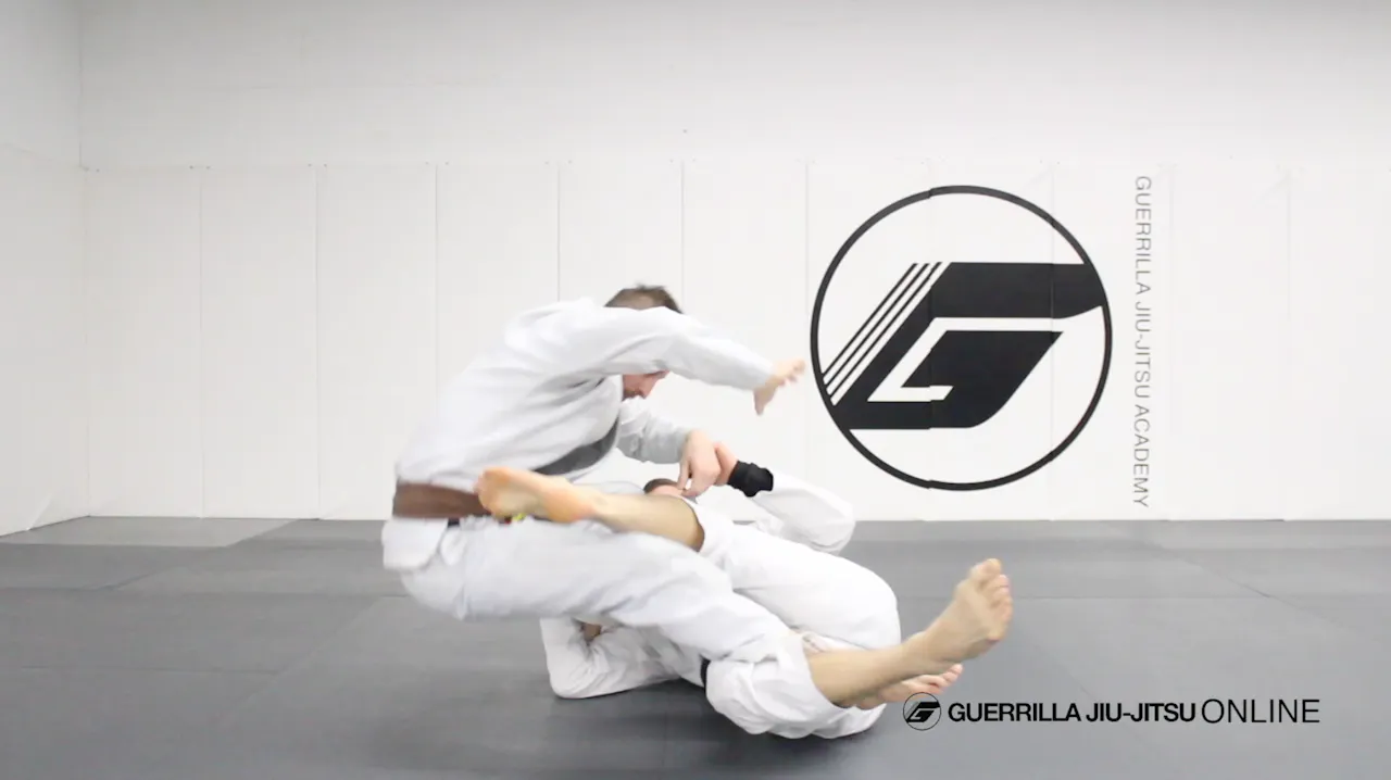 Reverse de la Riva Guard - Simple Sweeps Part 2 - Close Range ...