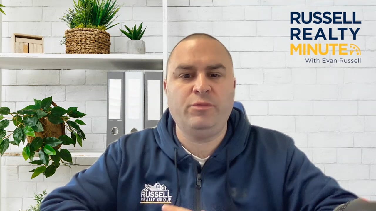 How Does an Agent Pull Comps? - Russell Realty Minute
