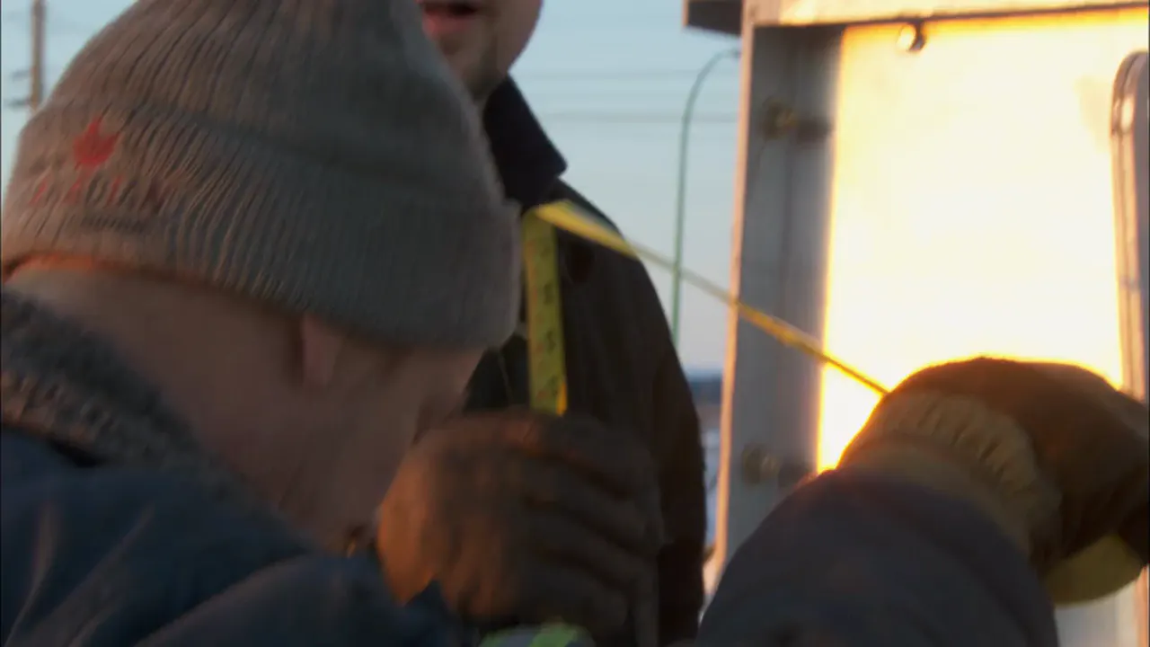 Ice Pilots Season 2, Episode 6 “Don’t Muck with Chuck” - Ice Pilots NWT