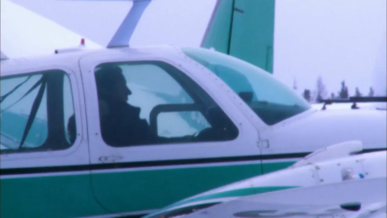 Ice Pilots Season 5, Episode 4 “Gear Lock” - Ice Pilots NWT