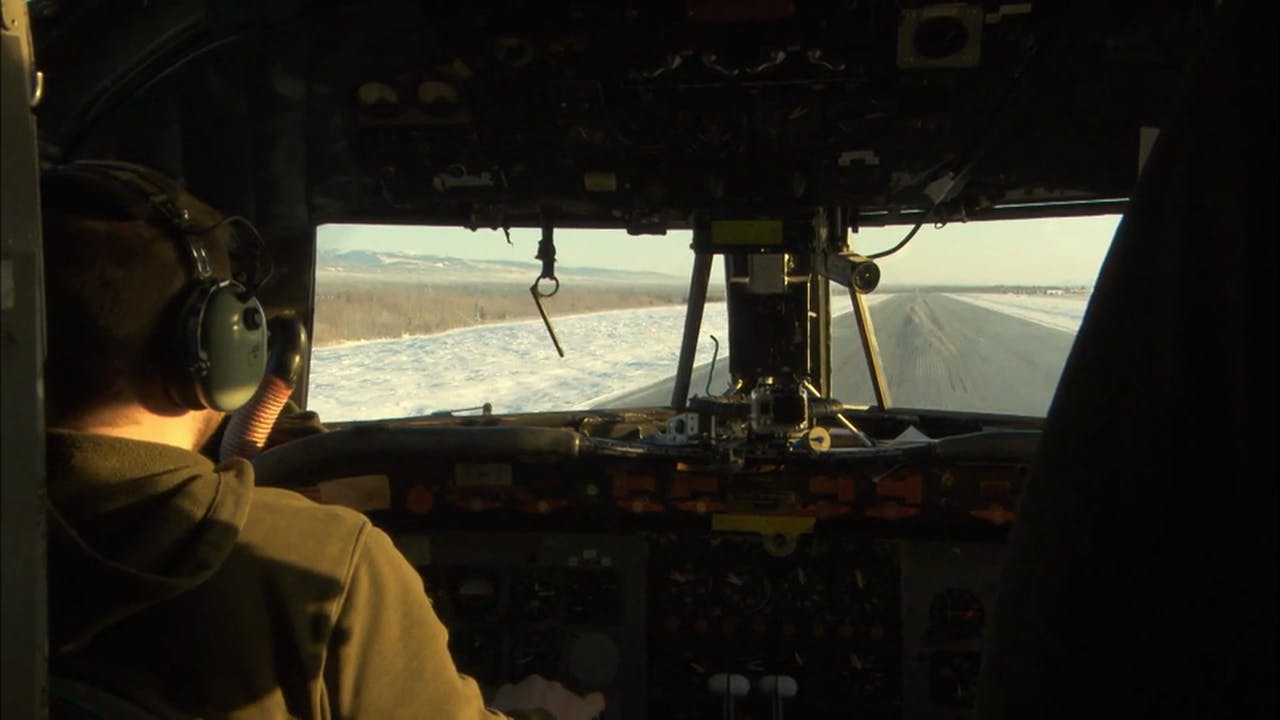 Ice Pilots Season 5, Episode 8 “Frozen Solid” - Ice Pilots NWT