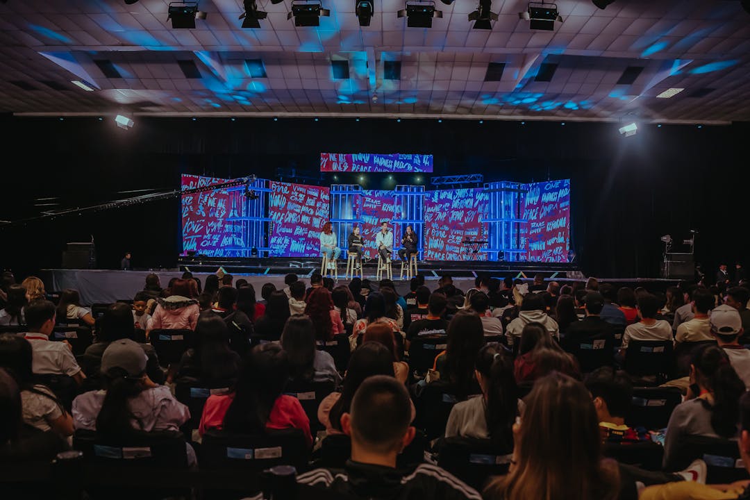 Panel: Counterculture - Pastors Lau y Sara Guerra - G12TV