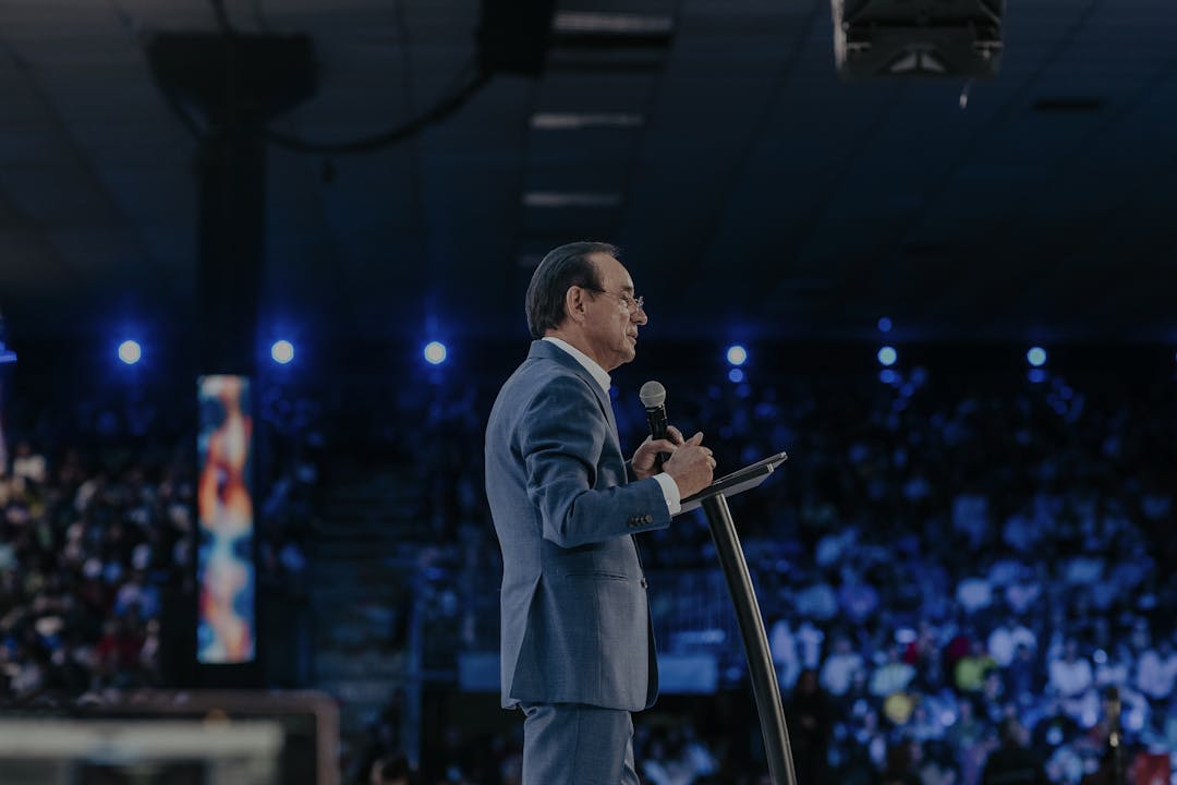 Blessed by the Blood of Jesus - Pastor Cesar Castellanos - G12TV