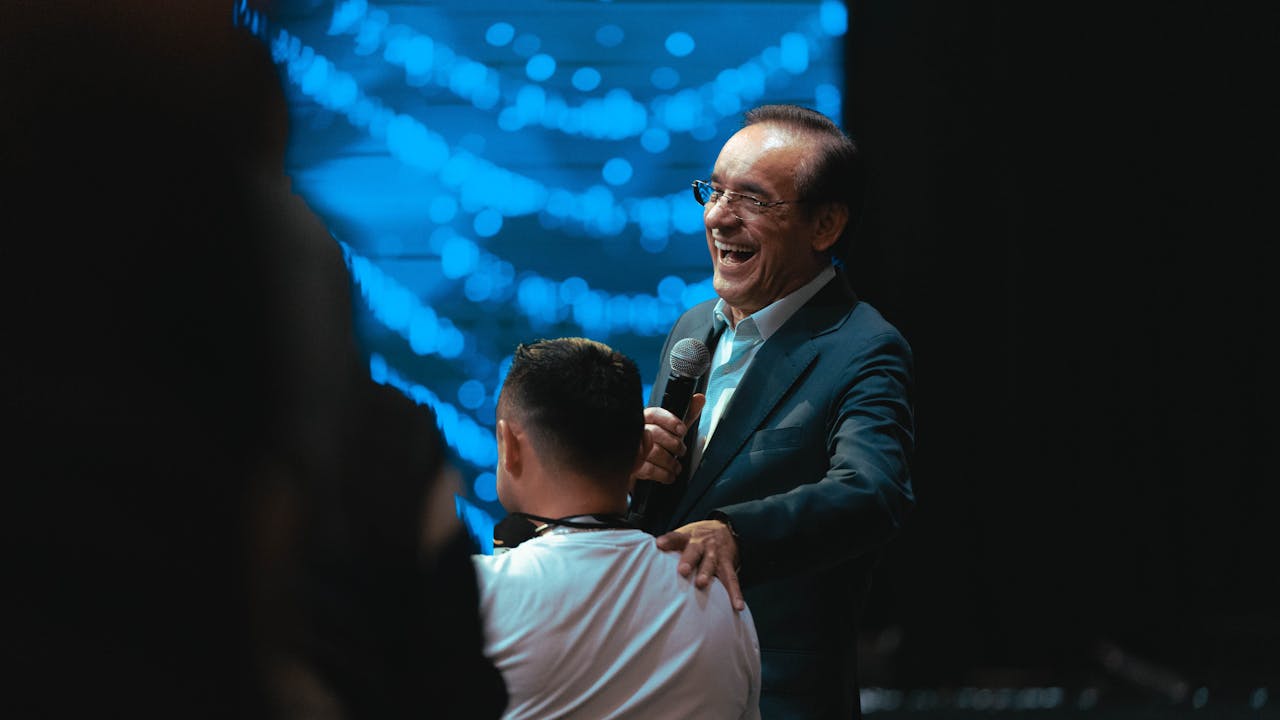 Chosen generation - Pastor César Castellanos - G12TV