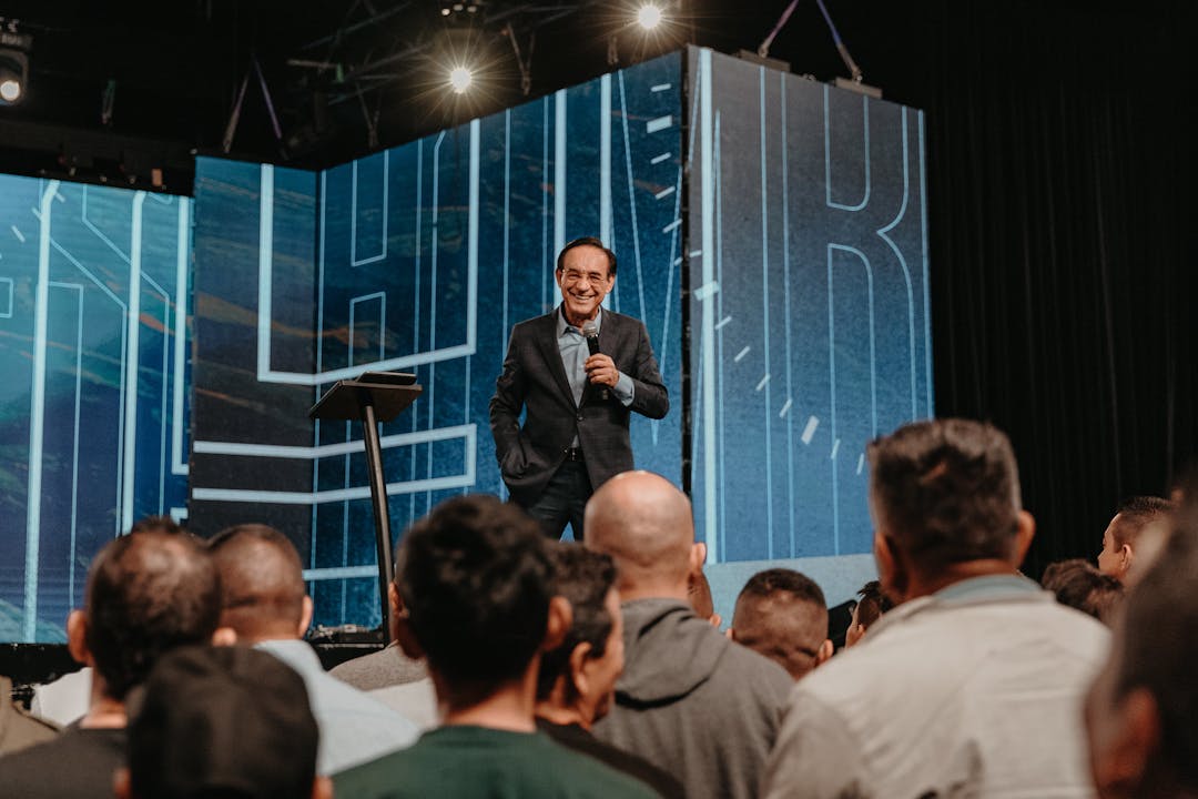 The redeemer power of the blood of Jesus - Pastor cesar Castellanos - G12TV