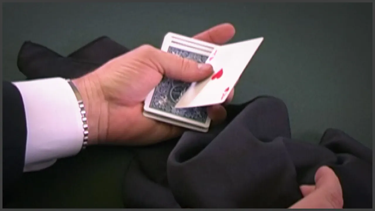 Under the Handkerchief - Master Magic Tricks
