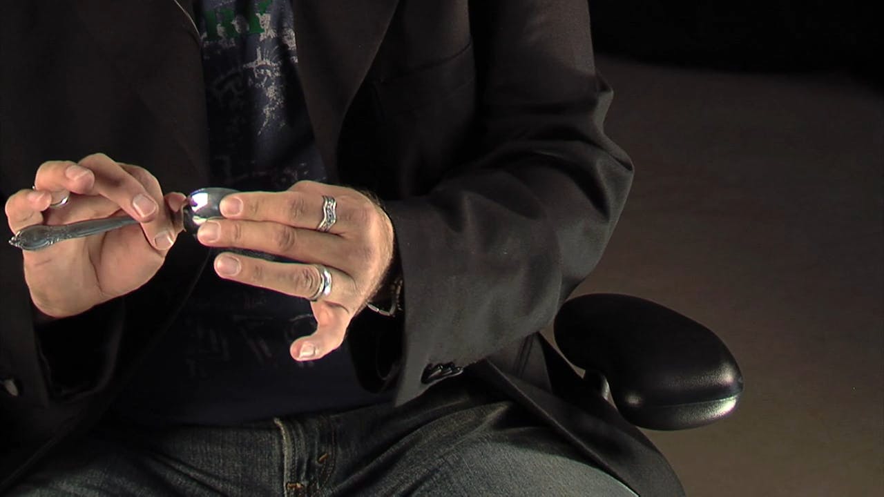 2 Handed Bend - Master Magic Tricks by Magic Makers