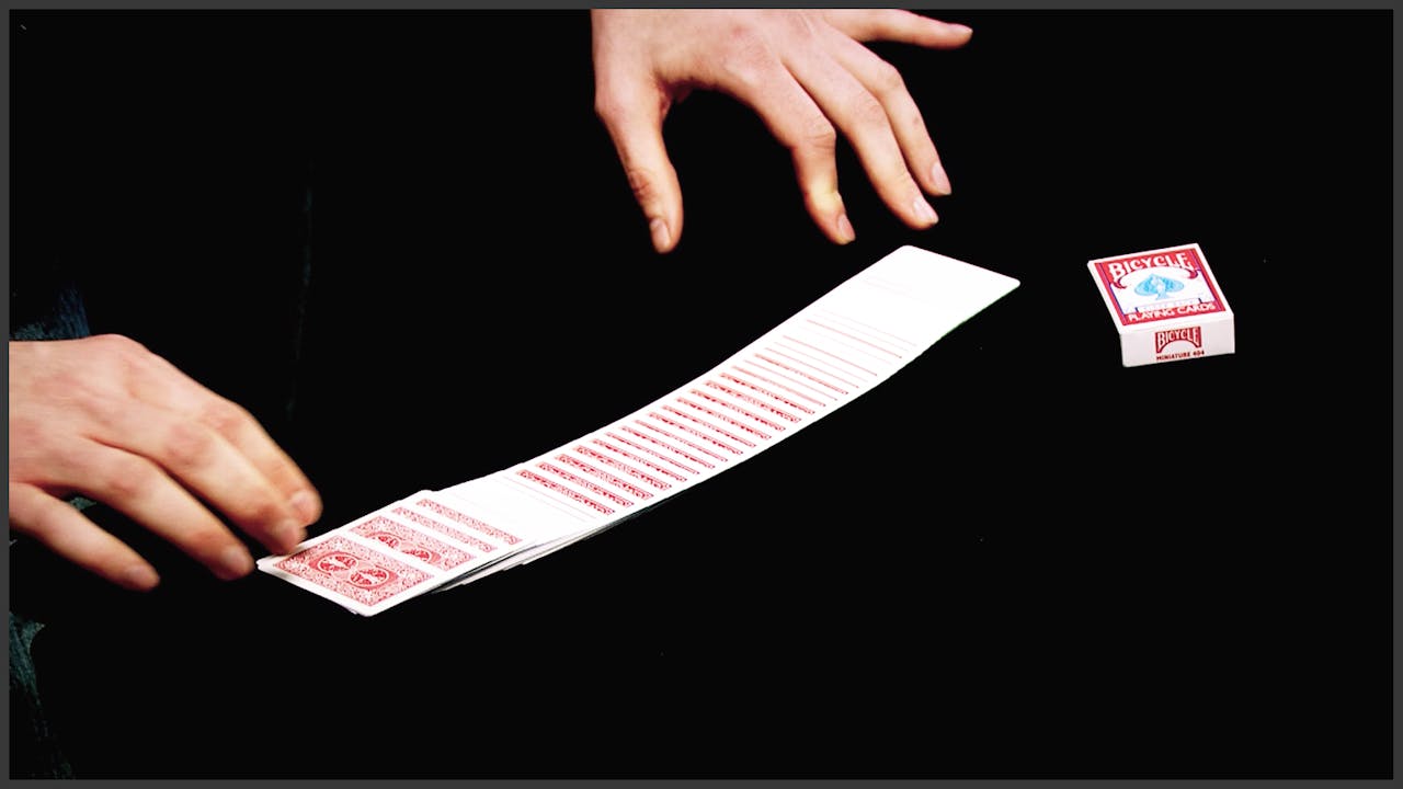 Growing Deck - Master Magic Tricks