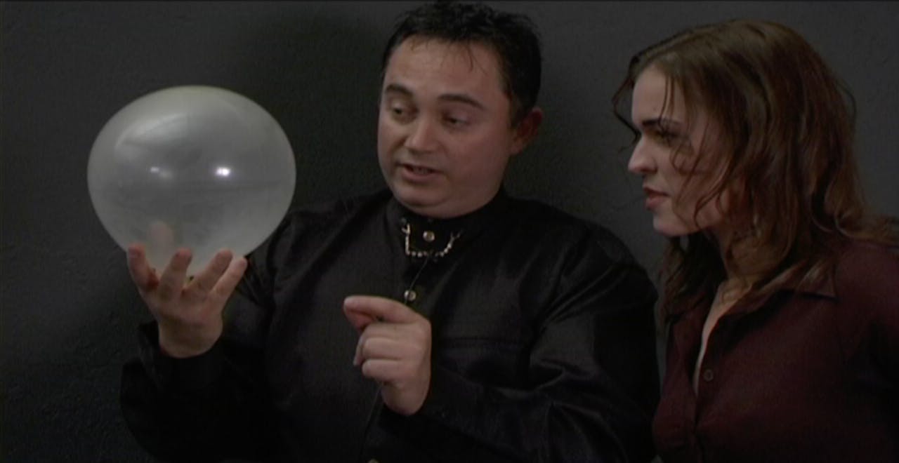 The Ultimate Coin in Balloon Performance - Master Magic Tricks by Magic Makers