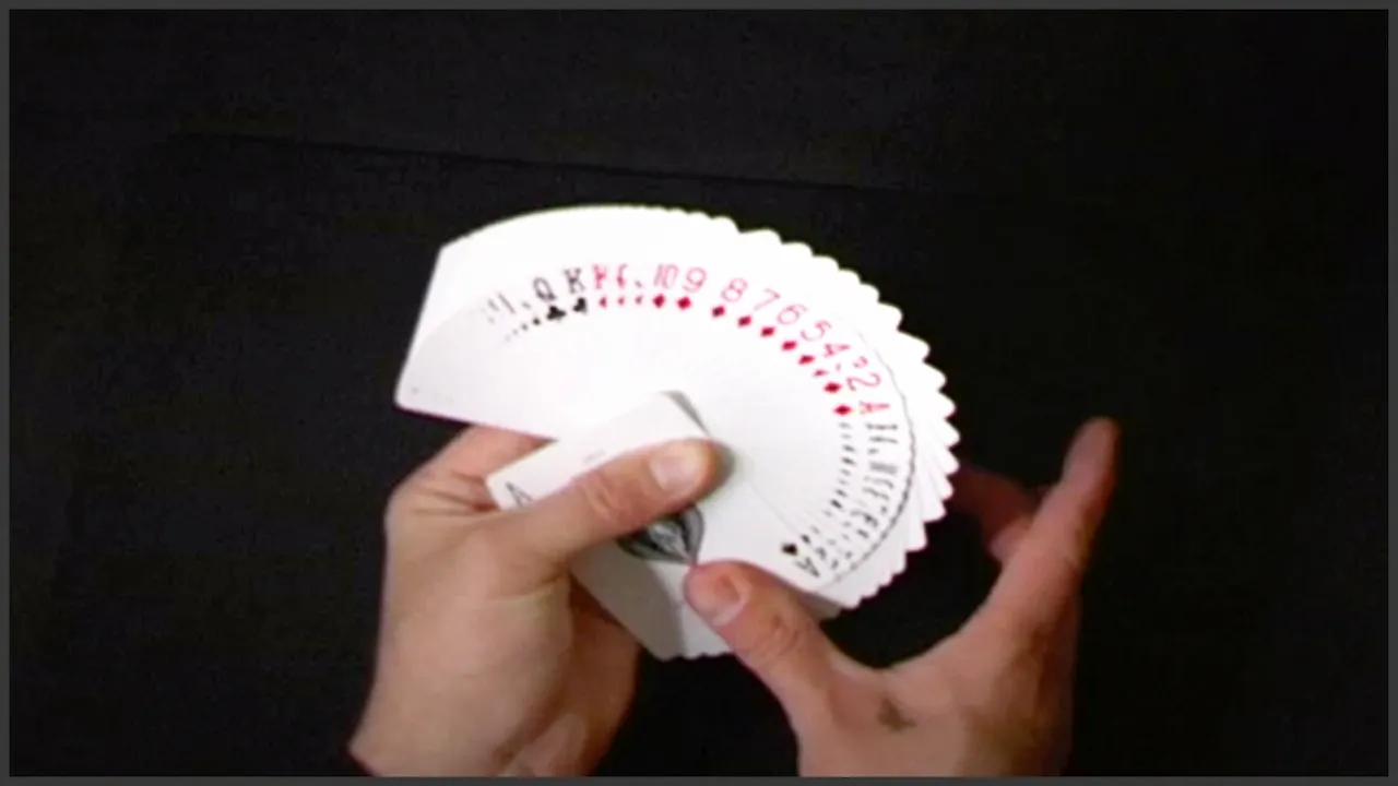 Thumb Fan - Master Magic Tricks